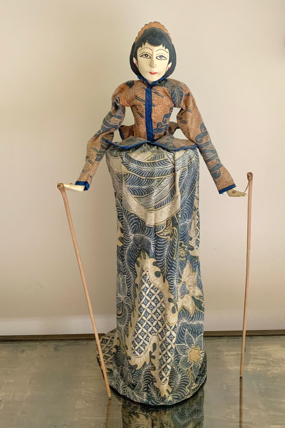 Vintage Indonesian Wayang Golek Painted Wood Lady Hand Puppet Batik ...