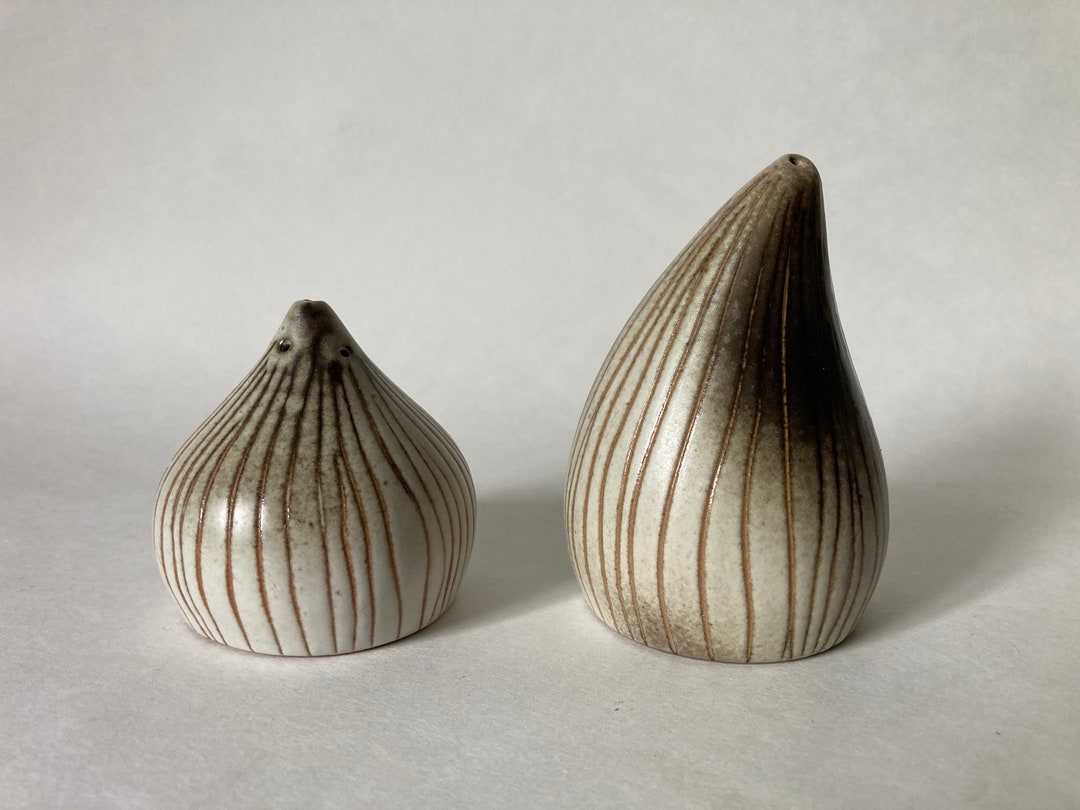 Salt and Pepper Shakers Ellis Pottery Australia - Etsy