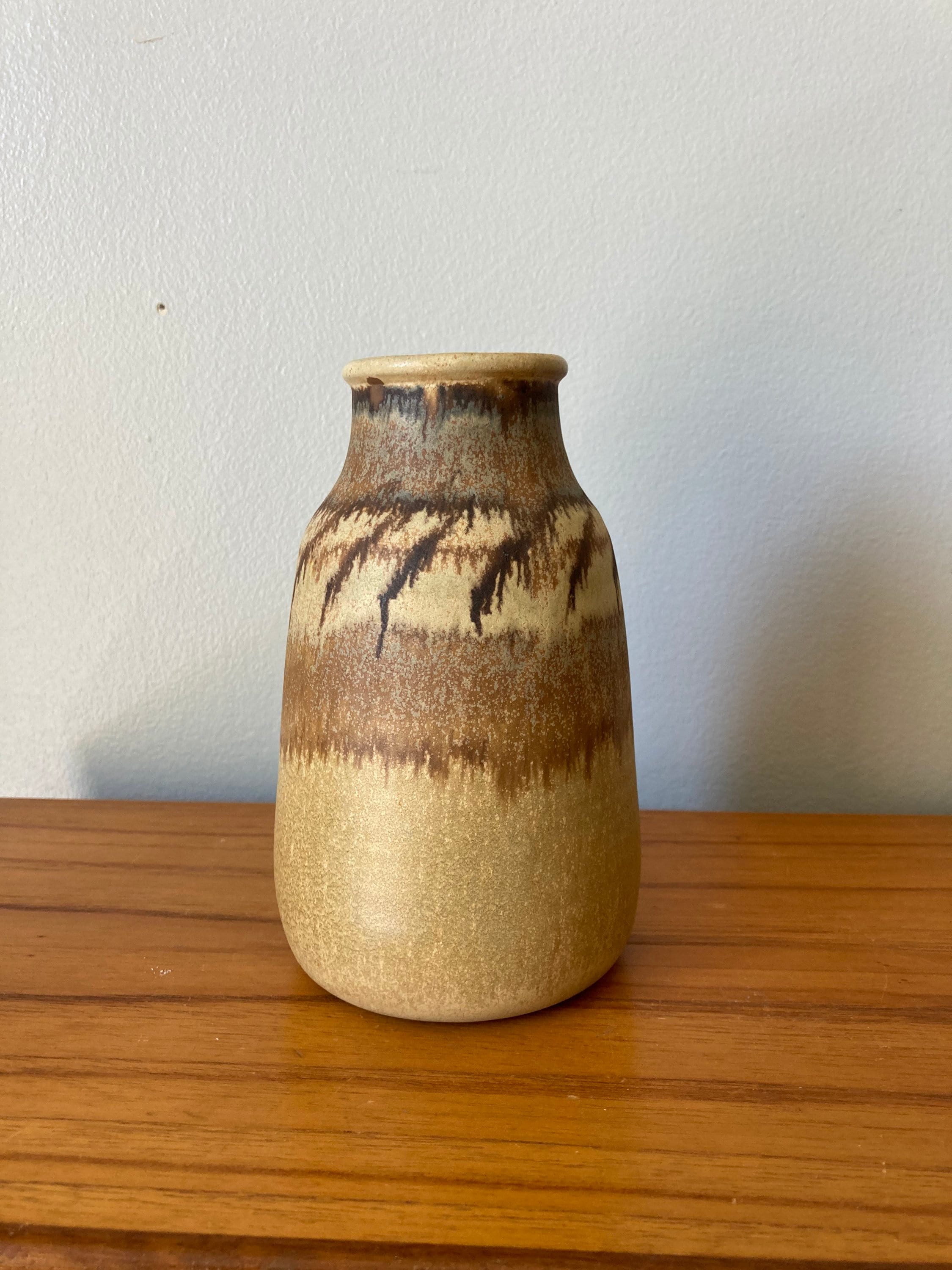 Signed Mid Century Studio Pottery Vase EP - Etsy