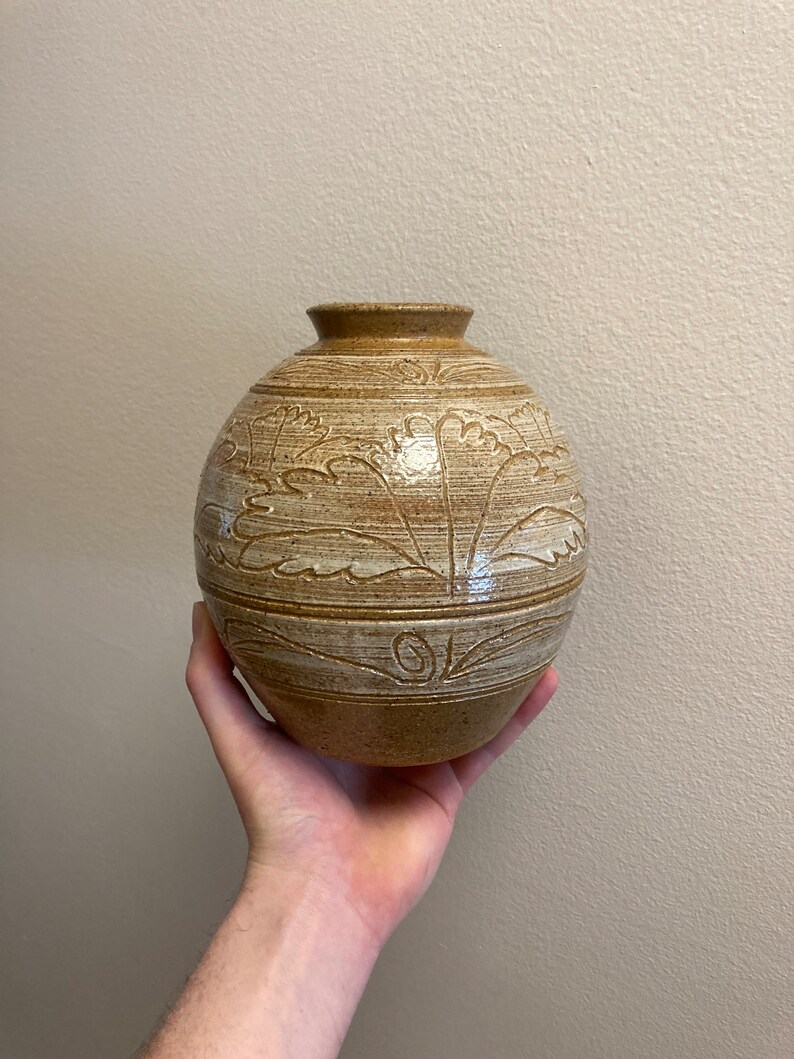 Stoneware Studio Pottery Vase With Sgraffito by Tim Worthington, Nova ...