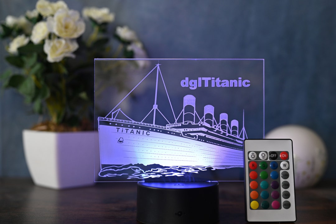 Personalized Titanic LED Table Lamp - Unique Titanic Model Gift for ...