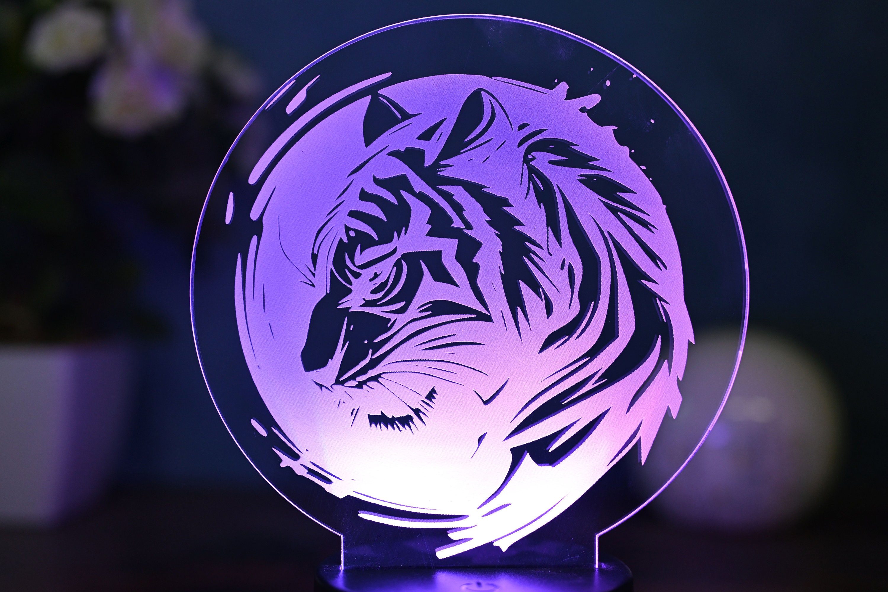 LED Tiger Table Lamp - the Ideal Decorative Accessory and Night Light ...