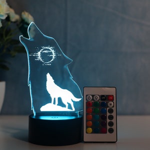 Howling Wolf as LED Table Lamp and Night Light for Decoration, Gift ...