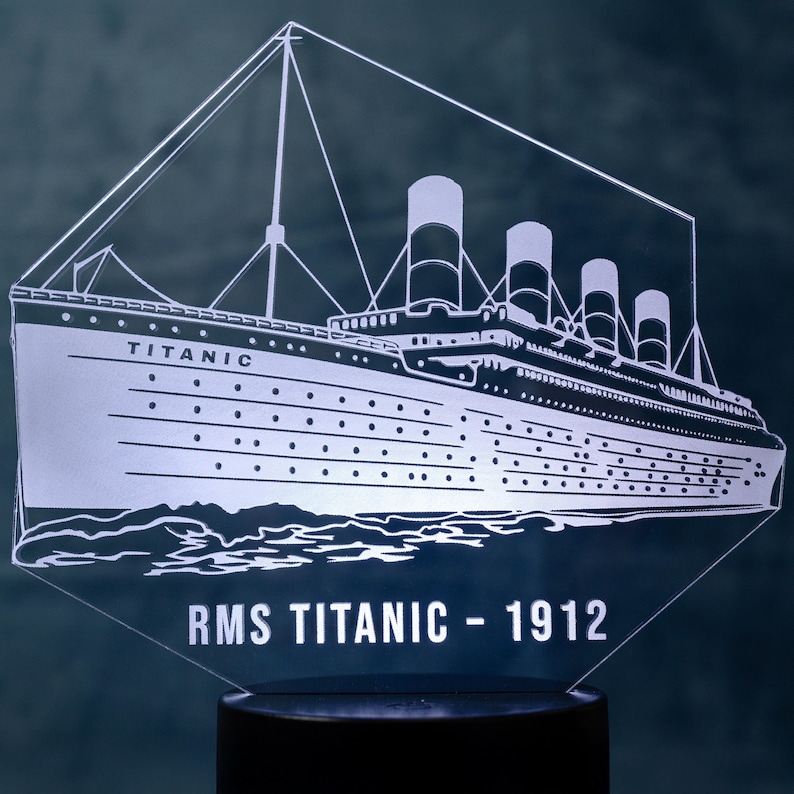Personalized Titanic LED Table Lamp - Unique Titanic Model Gift for ...