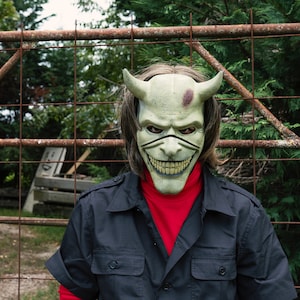 THE GRABBER - Black Phone Mask - Etsy