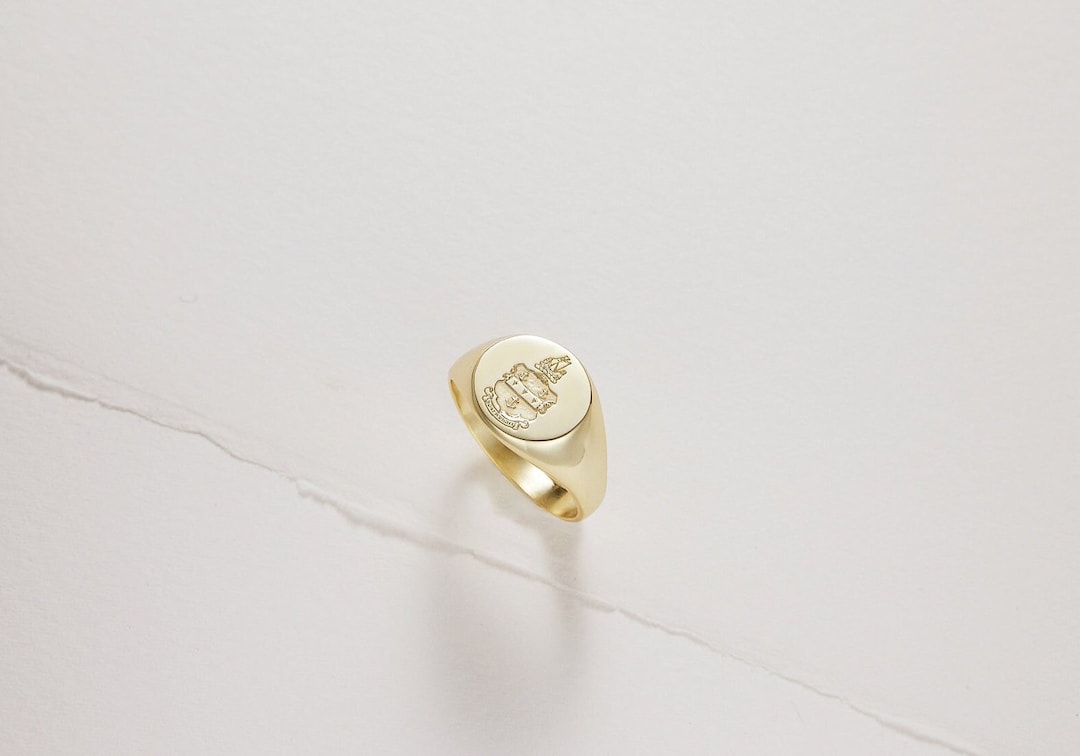 Custom Signet Ring • Coat of Arms • Wedding Crest • Family Crest Ring ...