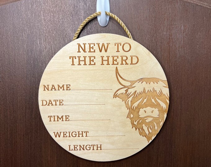 Baby Highland Cow Baby Sign, Round Wood Name Sign, Baby Name Sign ...