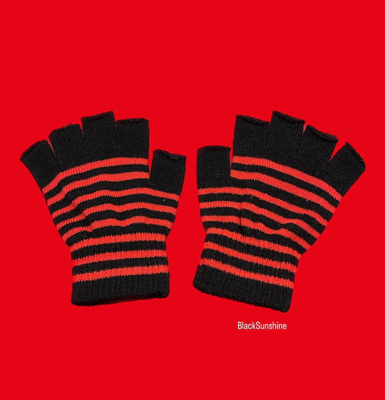 Stripe Emo Goth Fingerless Gloves Acrylic ( Red / Pink / White / Black ...