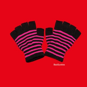 Stripe Emo Goth Fingerless Gloves Acrylic ( Red / Pink / White / Black ...