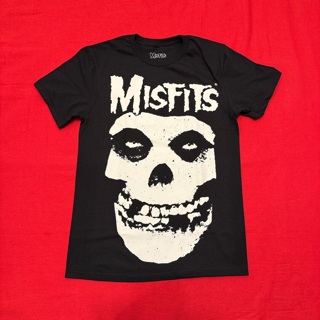 Misfits Skull Punk Goth Band Shirt - Etsy