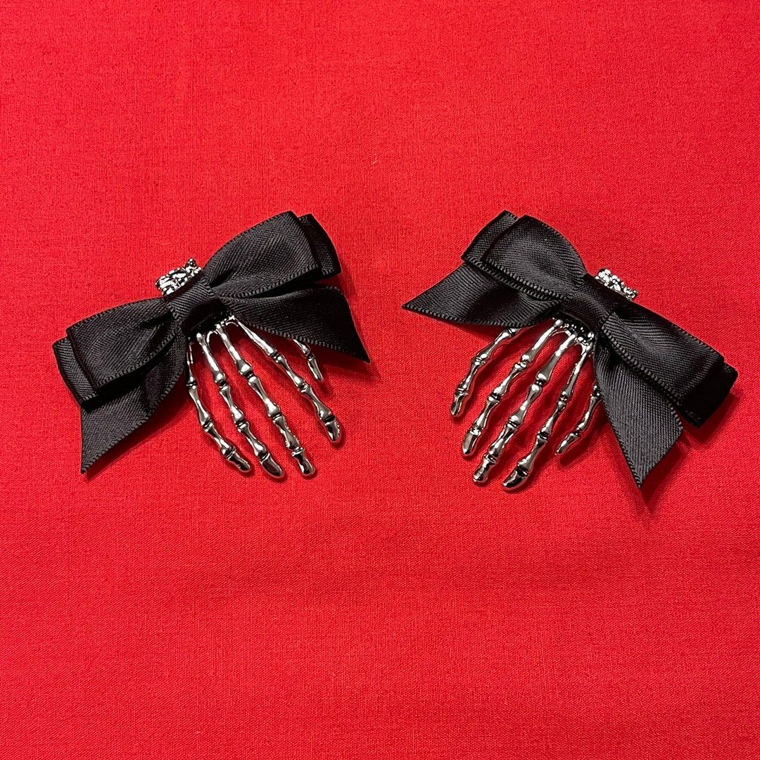 Black Bow Skeleton Hand Alt Goth Hair Clip - Etsy