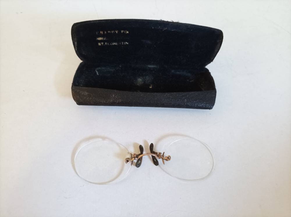 Antique Gold Filled Nose Pinch Glasses Victorian Eyeglasses Original Case St Florentin