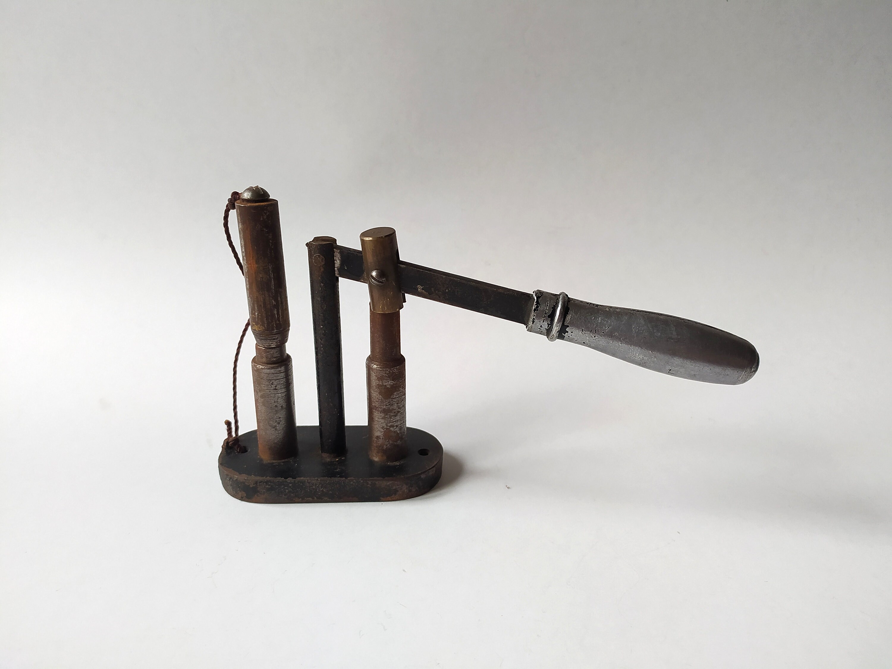 Old Bullet Reloading Machine / Vintage Shotgun Gun Powder Cartridge ...