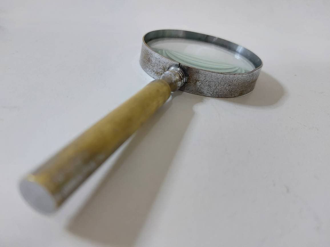 Antique Magnifying Glass / Desktop Magnifier / Nickel Plated Brass - Etsy