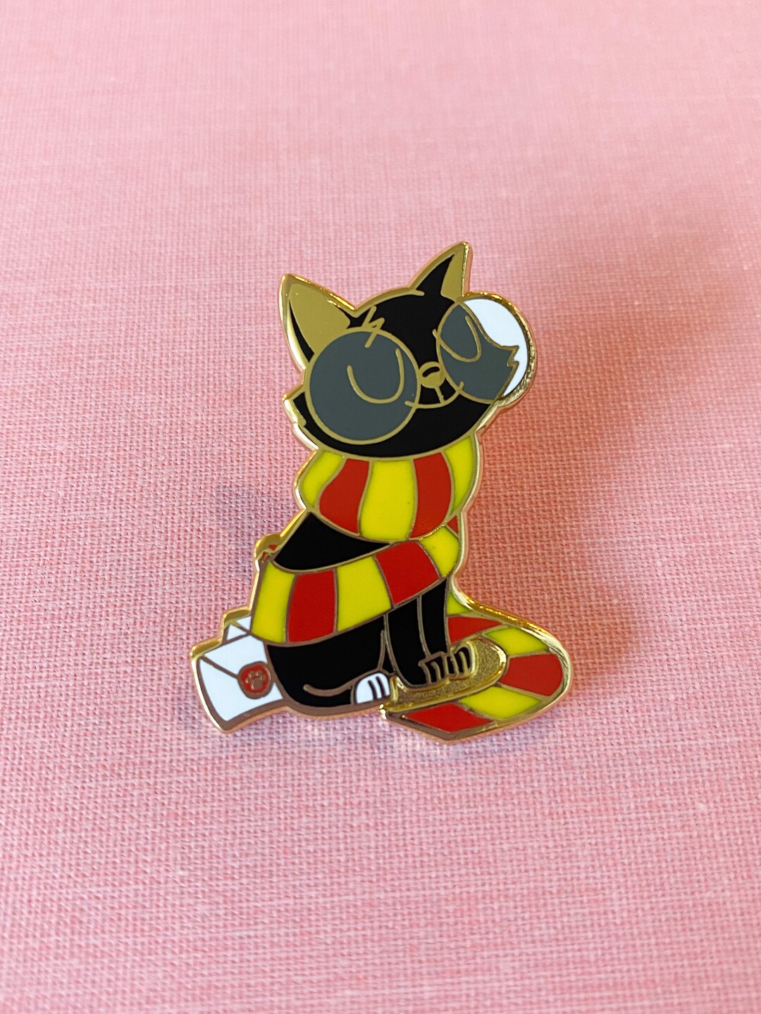 Gryffindor Pin, Cat Pin, Gryffindor Cat, Harry Potter Pin, Hogwarts ...