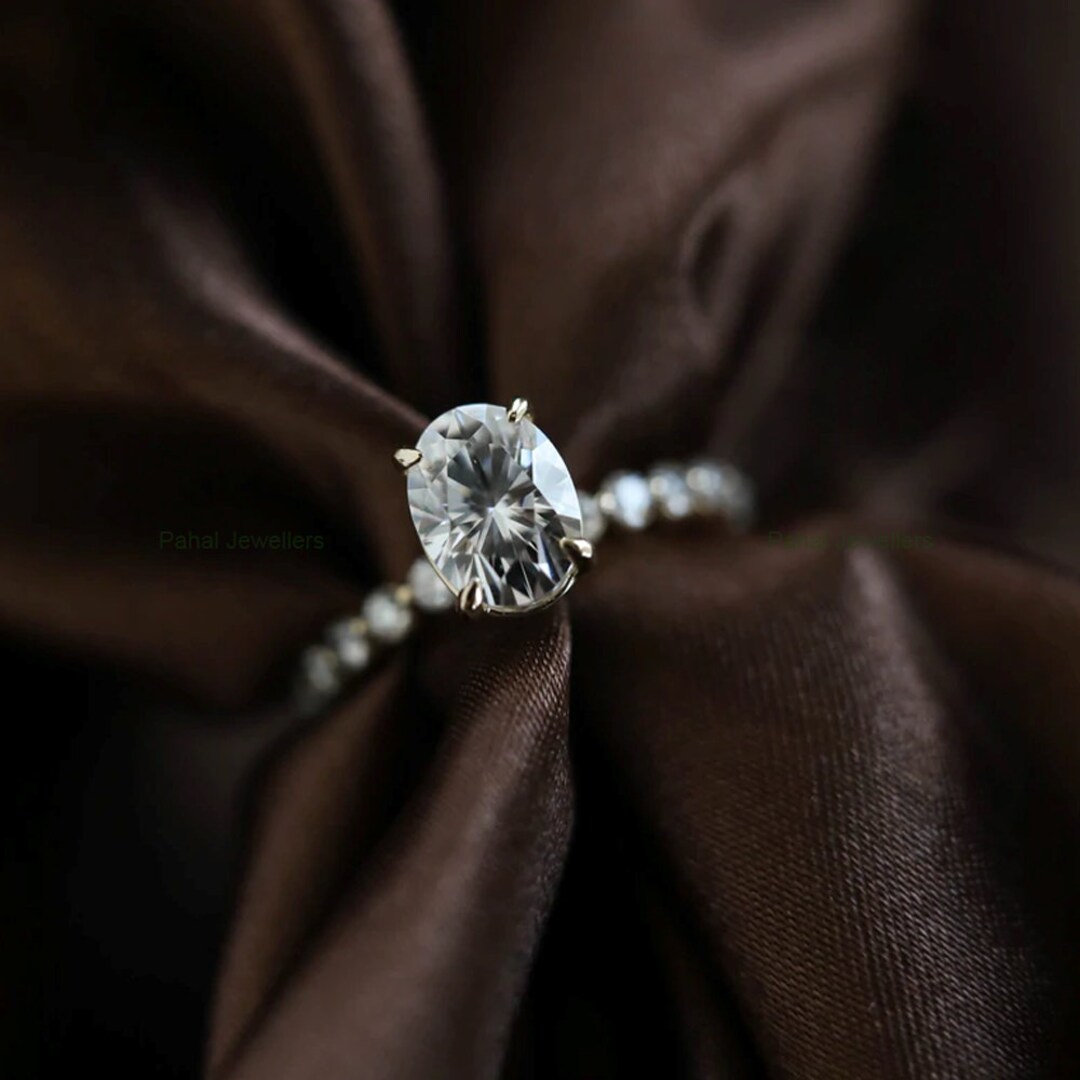 Oval Cut Lab Grown Diamond Ring, 2 CT Lab Created Diamond Engagement ...