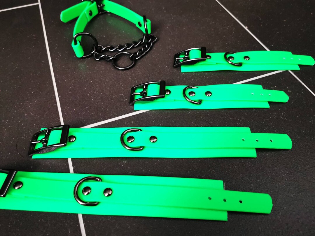 Restraint Set 5 Pieces Neon Green Bright Green Handcuffs Ankle Cuffs ...
