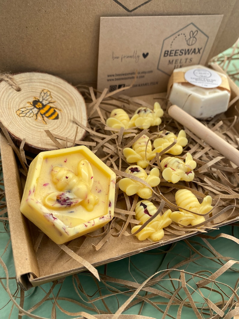 MINI Bee Gift Box: Beeswax Melts, Soap, Honeycomb & Bee Log Slice - Etsy UK