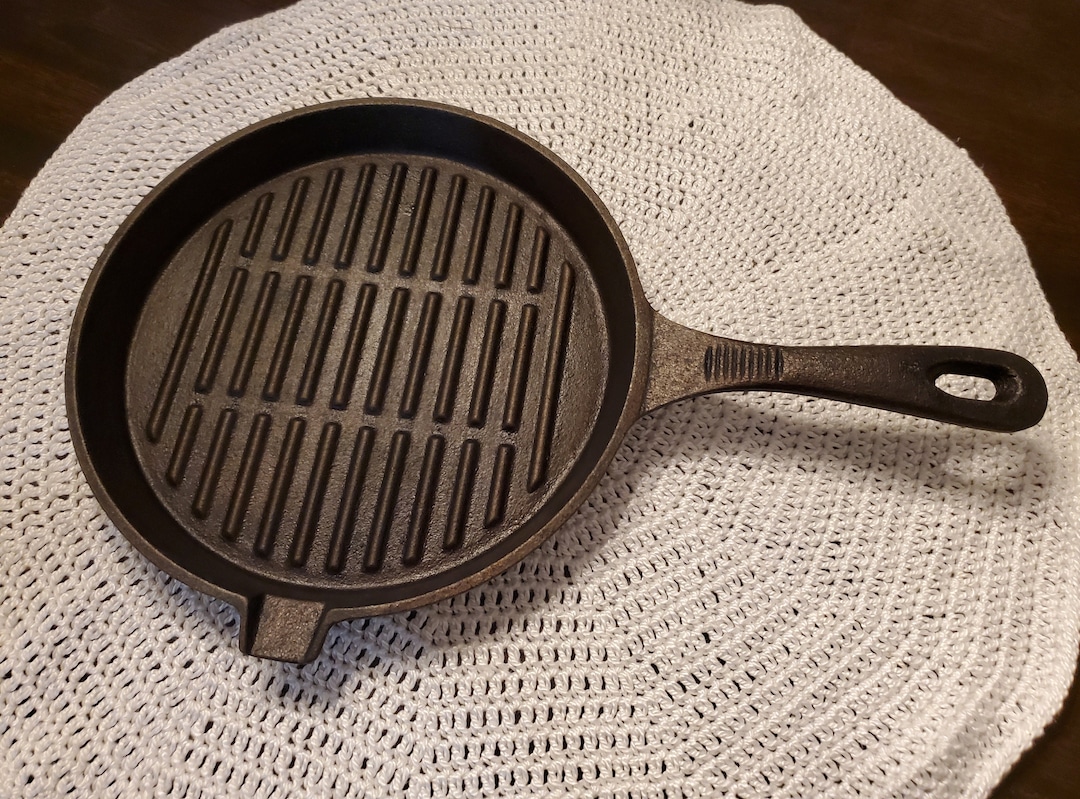 9 Inch Cast Iron Grill Pan - Etsy
