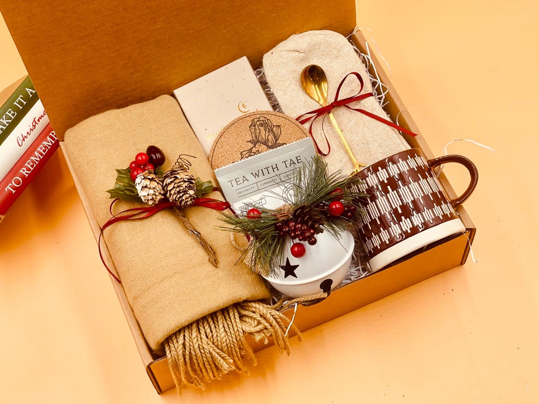 Holiday Hygge Gift Box Christmas Gift Box Warm and Cozy Hygge Gift Box ...