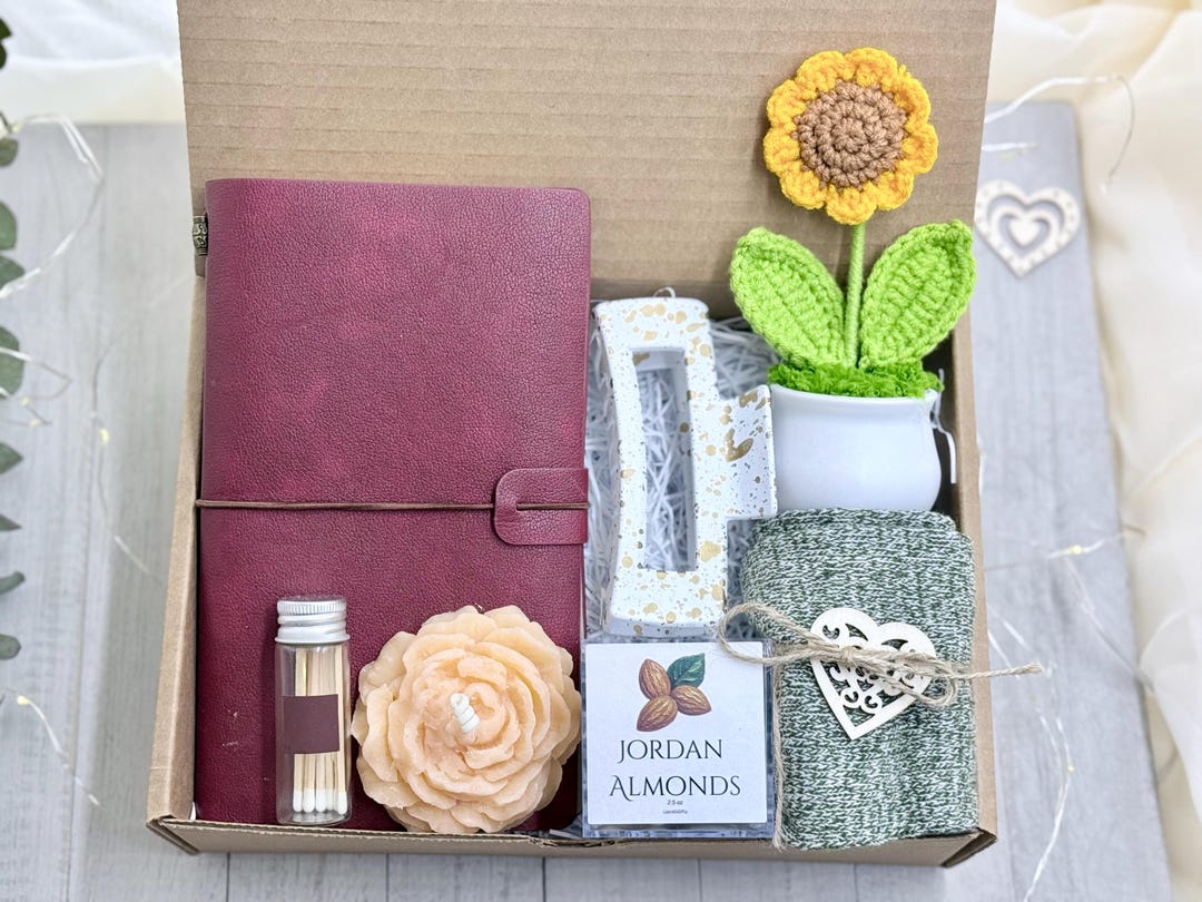 Hygge Spa Gift Box: Candle, Tea, Bath Salts, Socks, Face Mask, Almonds ...