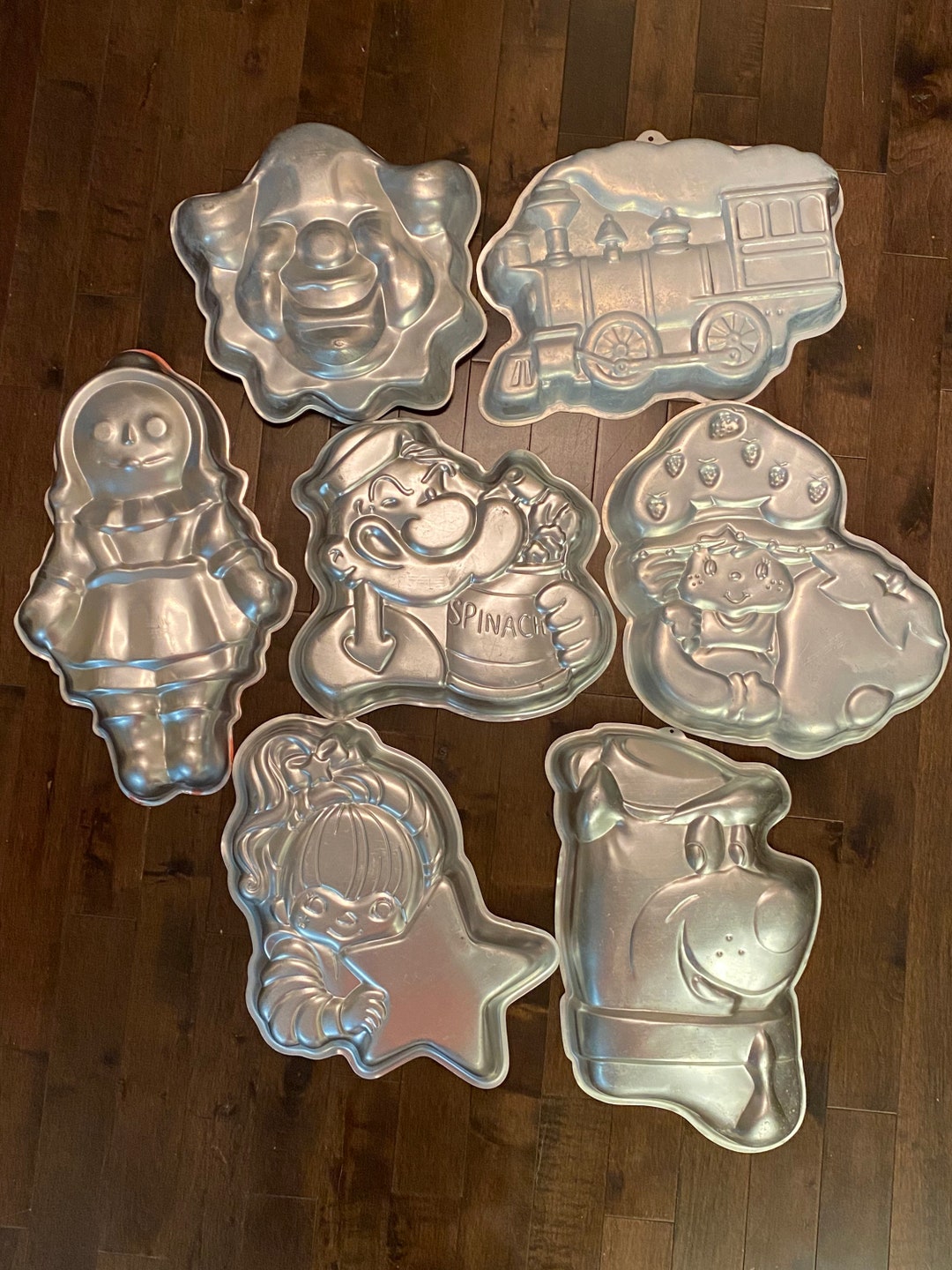 Cake Pans Set 7 Characters Vintage Wilson Baking Pans - Etsy