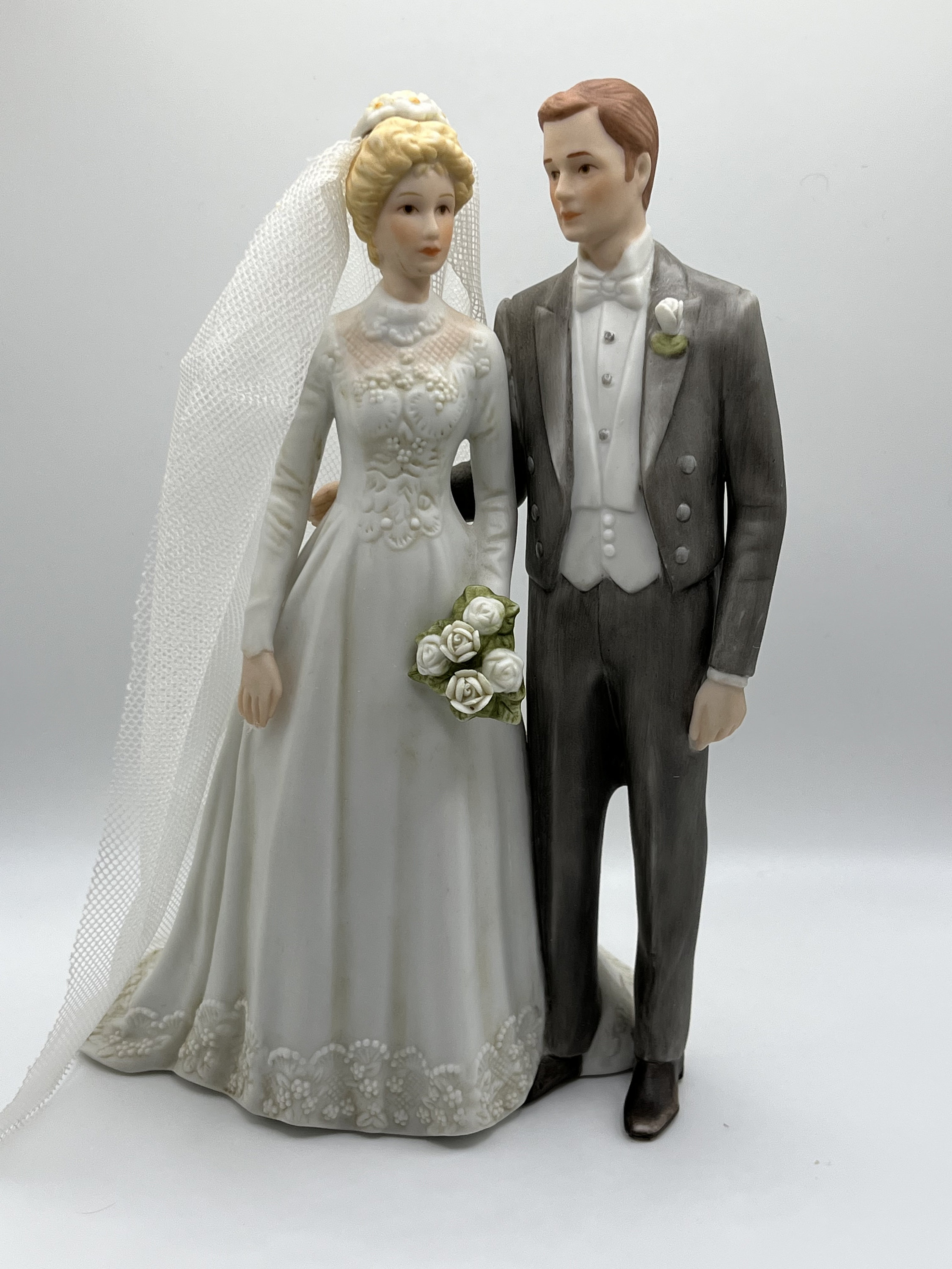Wedding Cake Topper Vintage, Treasured Memories 60569 Bride & Groom ...