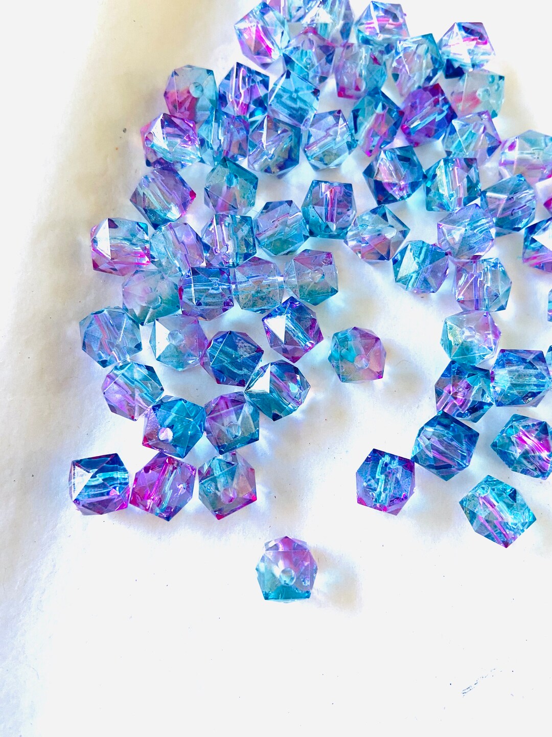 Acrylic Crystal Diamond Cube Beads, Pink and Blue Polygon Beads, Kandi ...