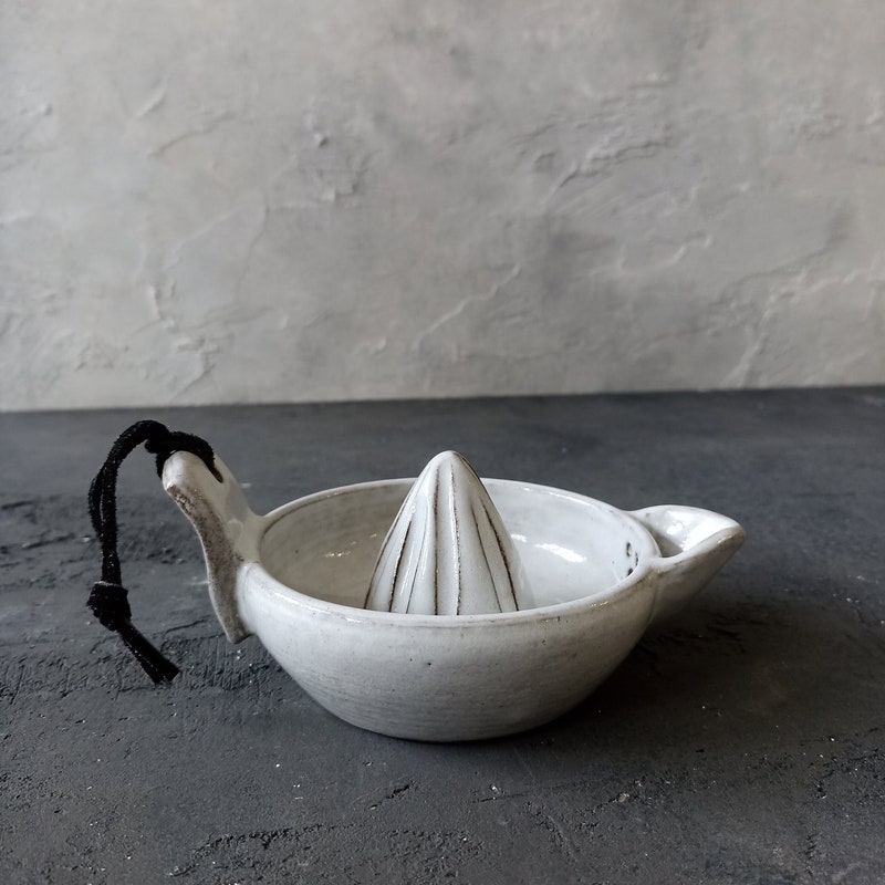 Ceramic Juicer - Etsy