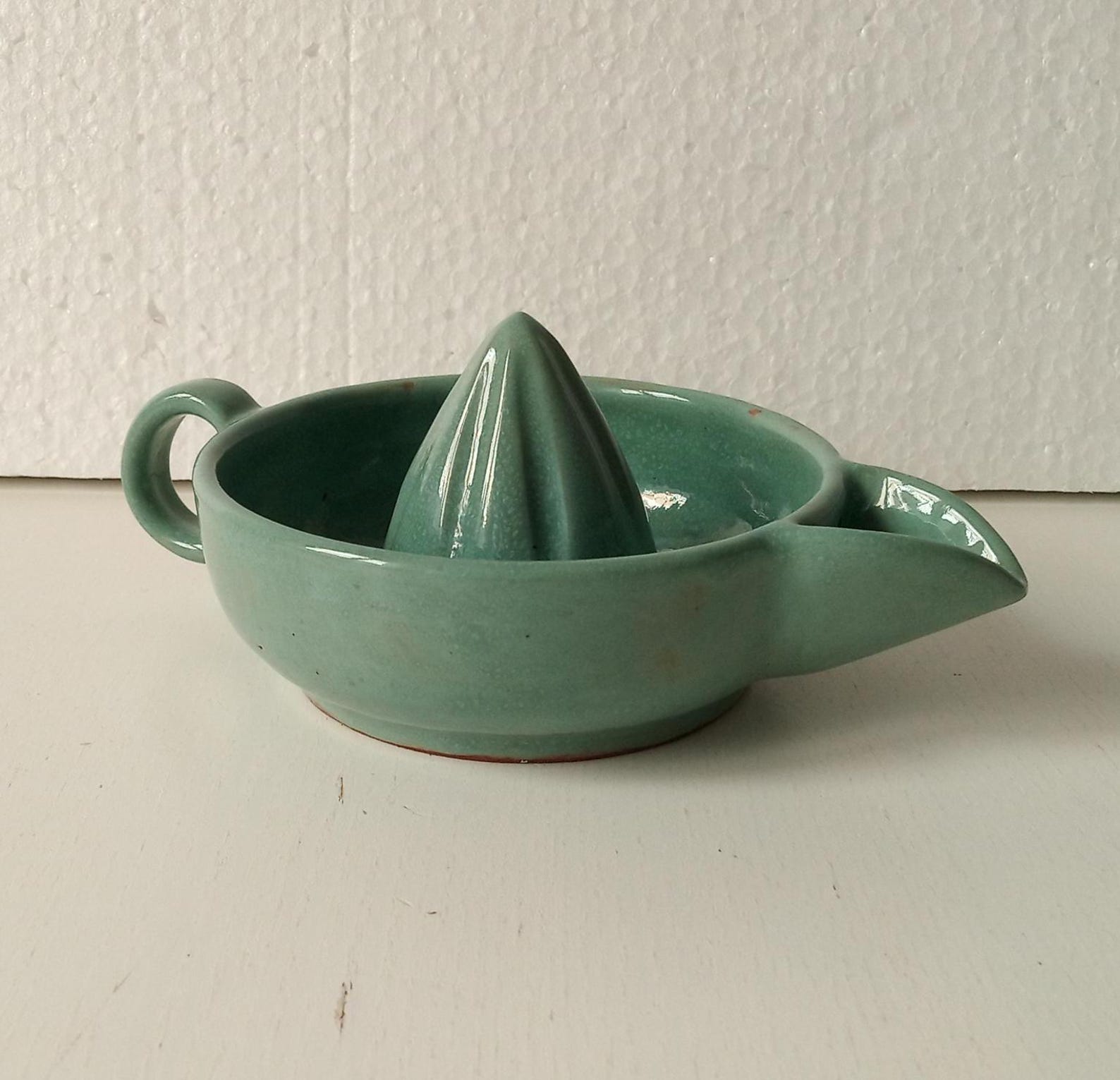 Green Lemon Squeezer, Handmade Pottery Lemon Juicer - Etsy