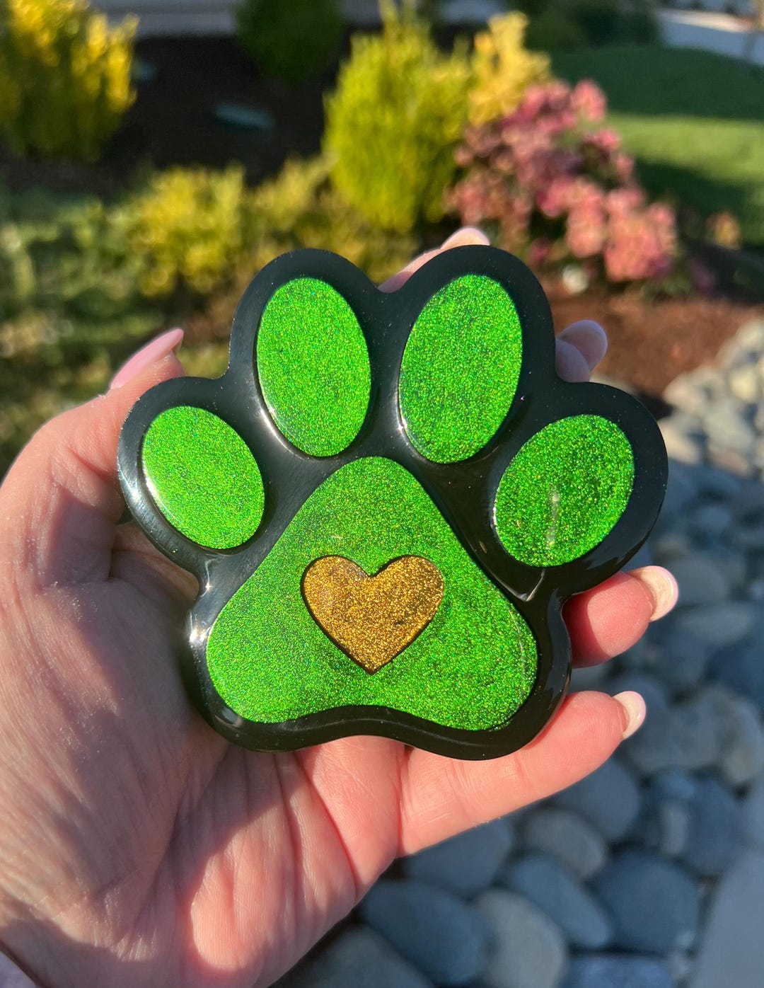 Paw Print Paperweight Knick-knack so Cute in Kelly Green With a Gold ...