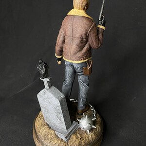 Resident Evil 4 Leon Kennedy Statue/figure, Resident Evil Gift, Hand ...