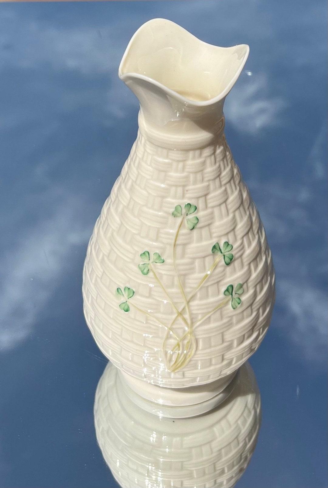 Belleek Shamrock Vase - Etsy