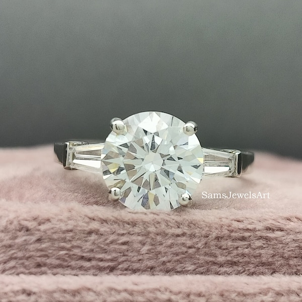 Round Moissanite Engagement Ring - Etsy