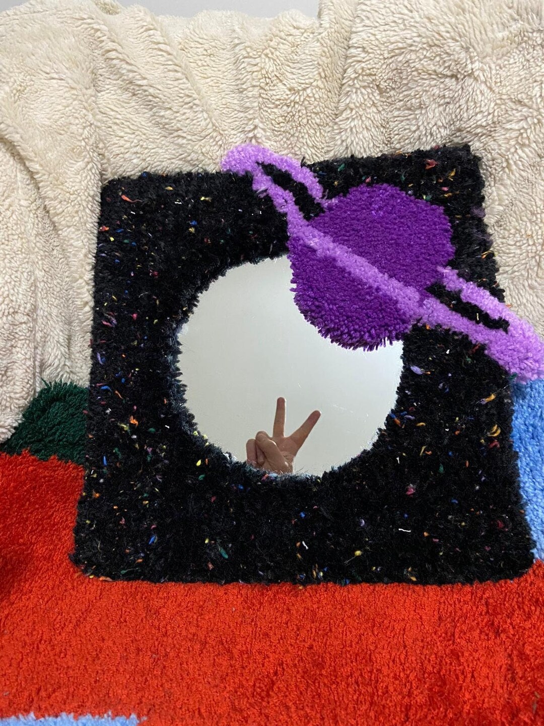 Galactic Elegance: Saturn-inspired Wall Mirror Tufting - Etsy