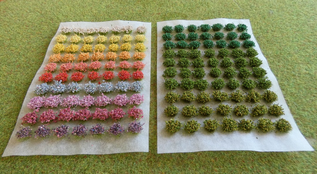Self Adhesive Grass Tufts 'flowering & Foliage' (140) for Model Railway ...