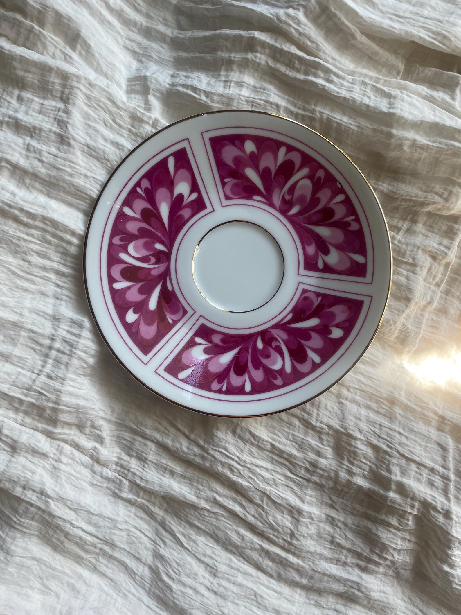 Porcelain Tatung Taiwan Plates. Set of 4. Pink Heart/ Swirl Design ...