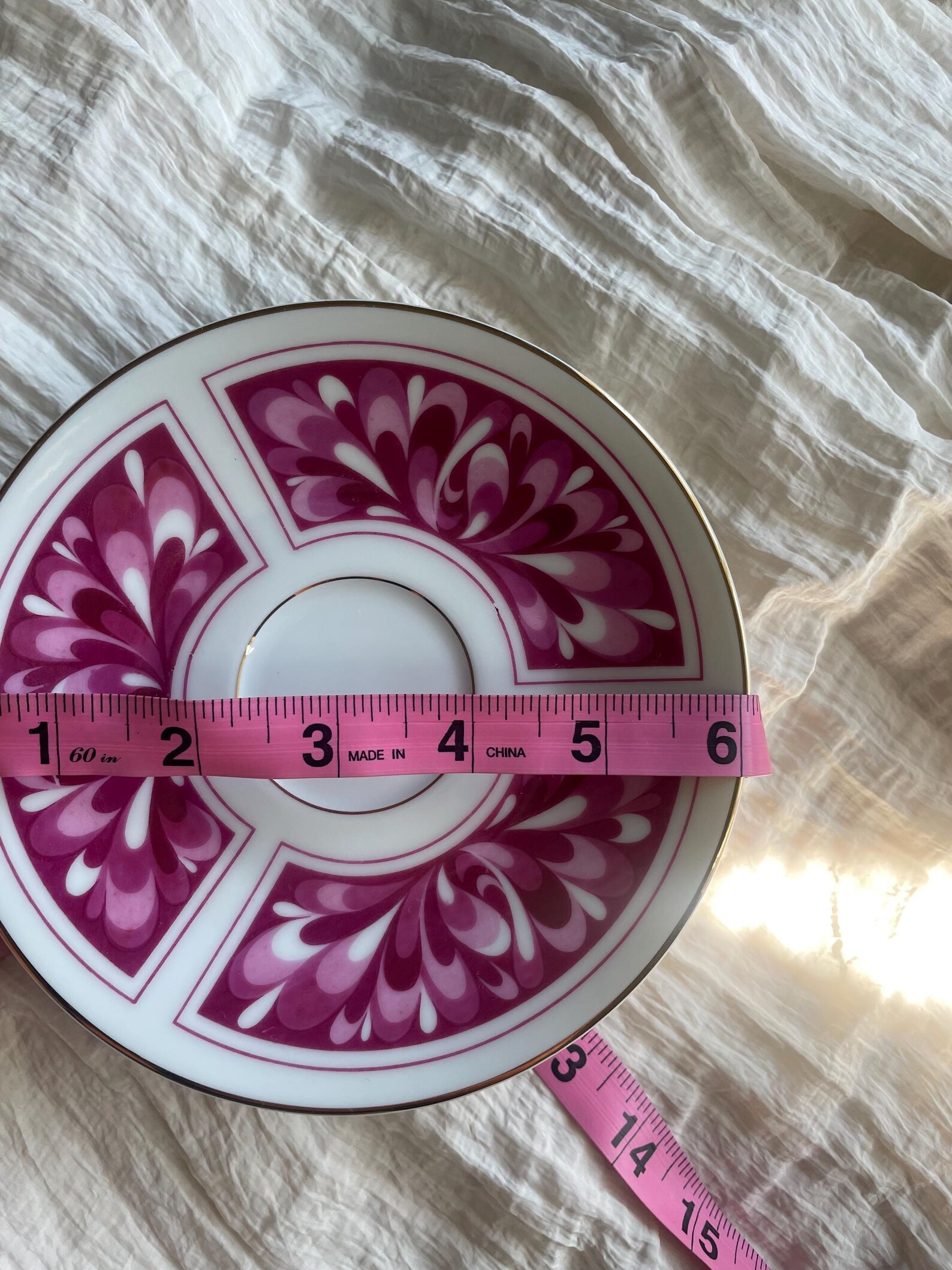 Porcelain Tatung Taiwan Plates. Set of 4. Pink Heart/ Swirl Design ...