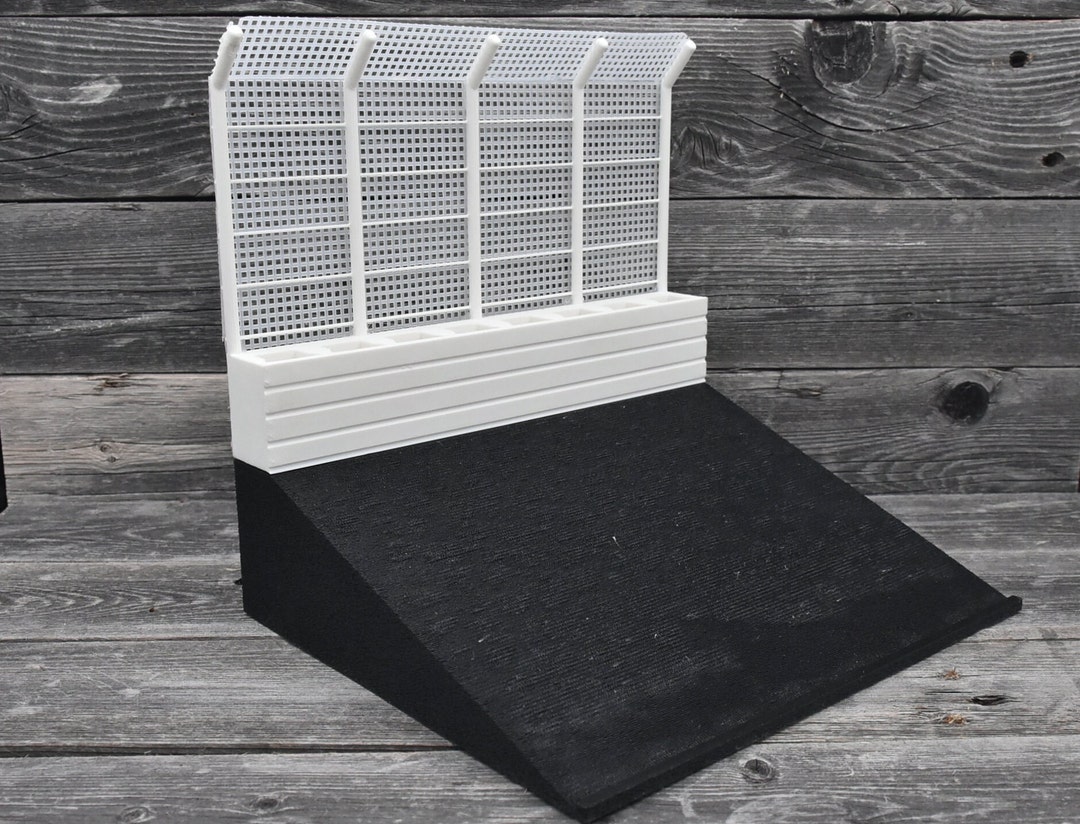 1:24 Diecast Sloped Track Display Stand 3D Printed Fits Two Models - Etsy