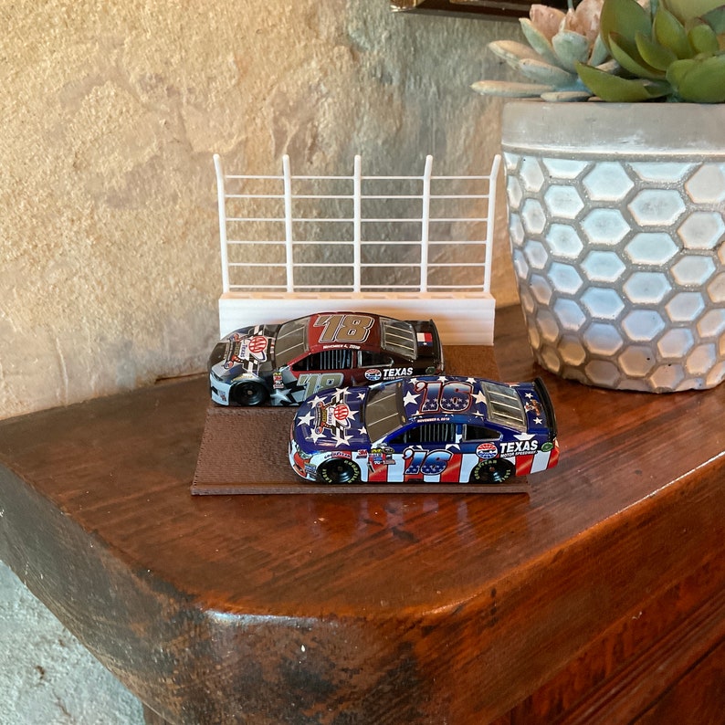 1:64 Diecast Double Dirt Track Display Stand 3D Printed Fits - Etsy
