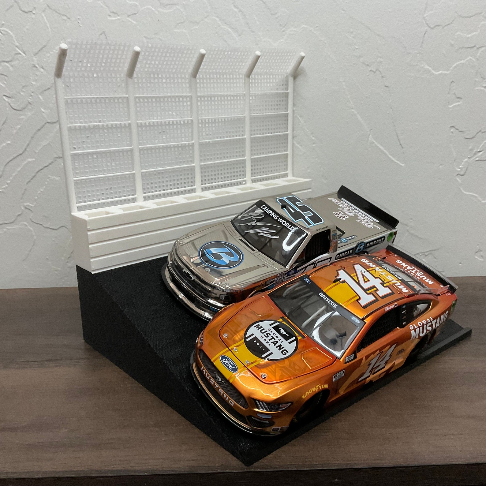 1:24 Diecast Sloped Track Display Stand 3D Printed Fits Two - Etsy