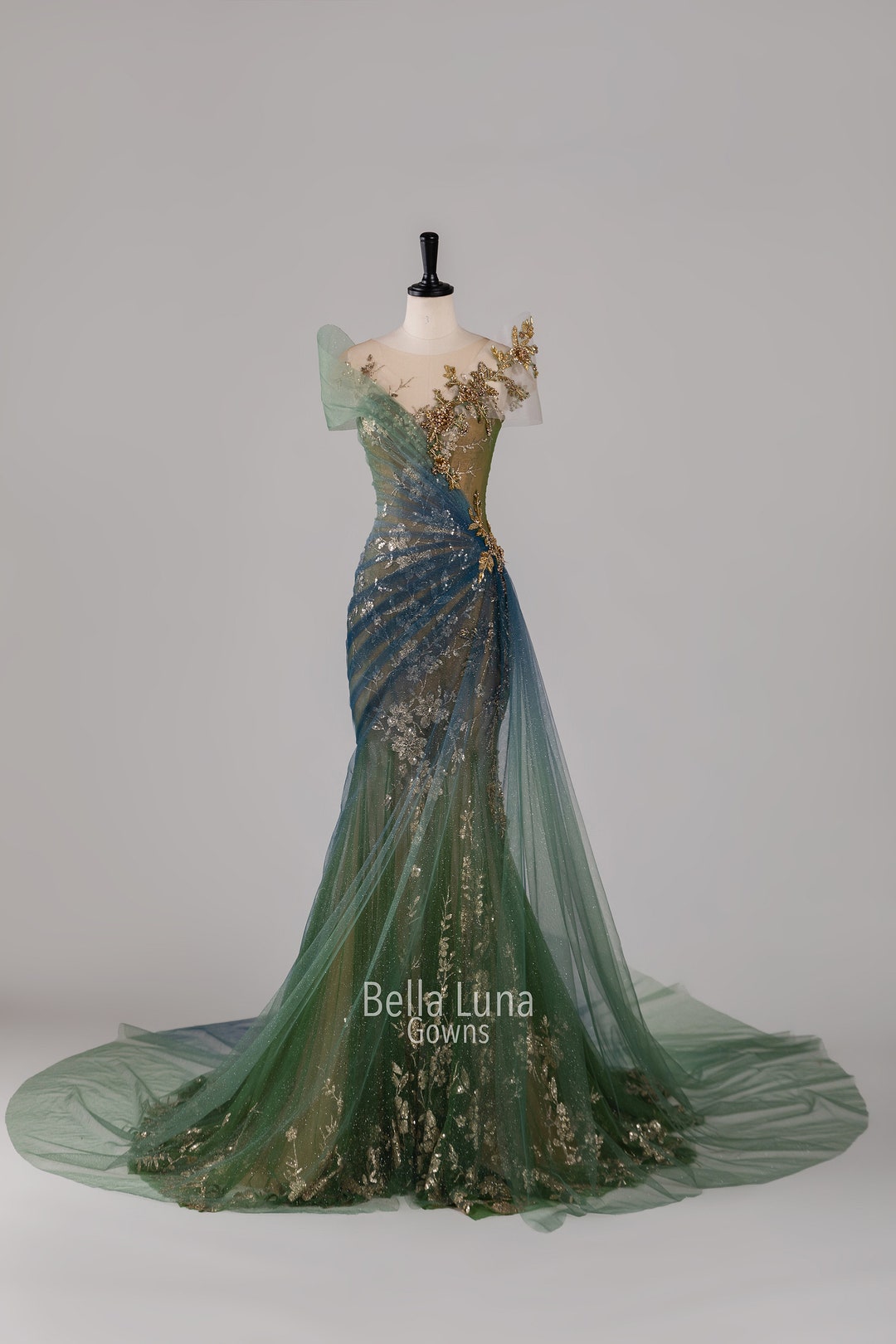 Luxury Green and Gold Women's Evening Party Dress With Illusion ...