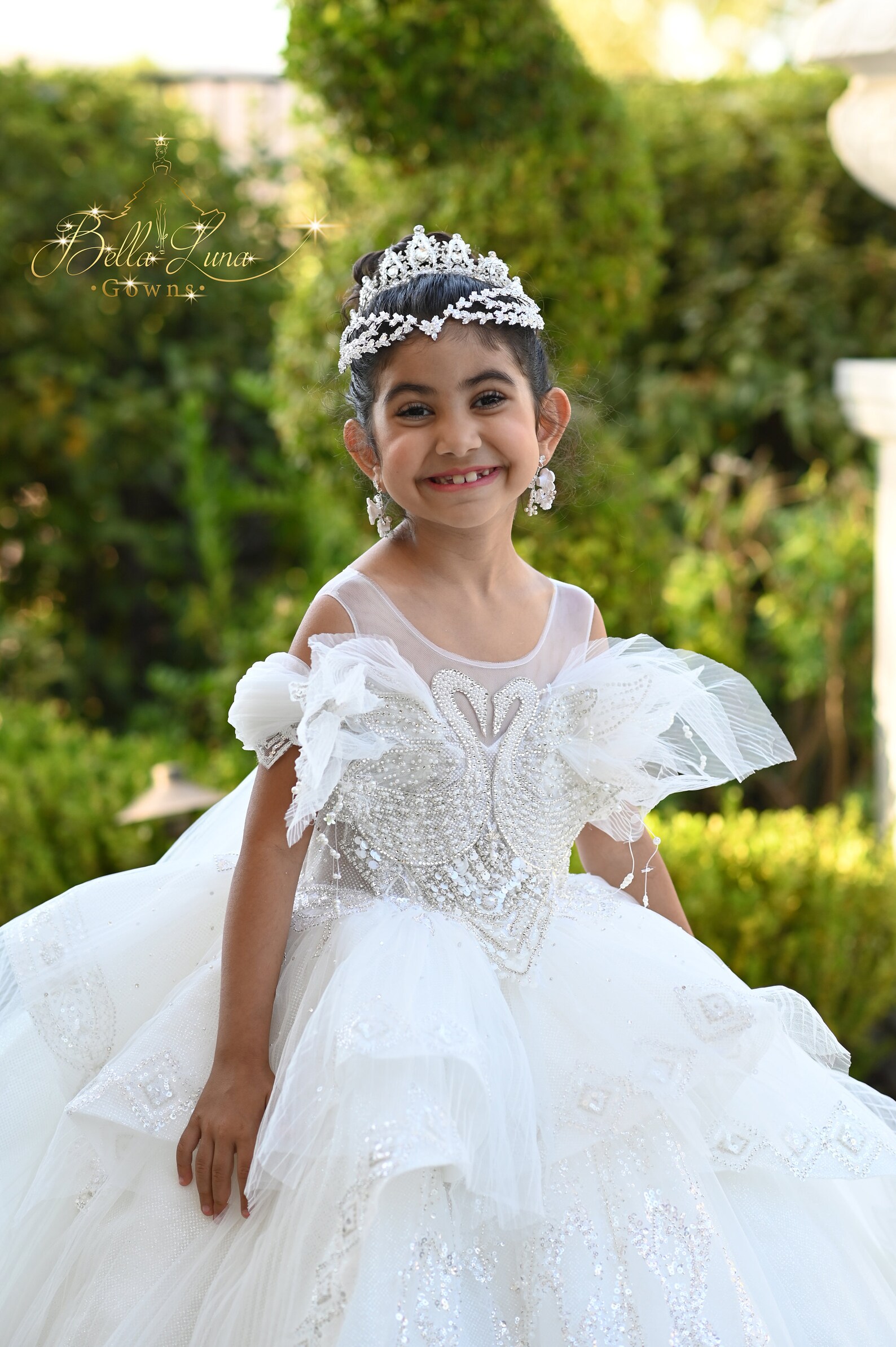 Couture Girls Beaded White Swan Princess Ball Gown Dress With Train ...