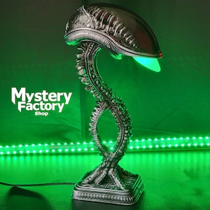 ALIEN TABLE LAMP | Giger | Xenomorph Sculture | Rgb Led | Creepy Decor ...