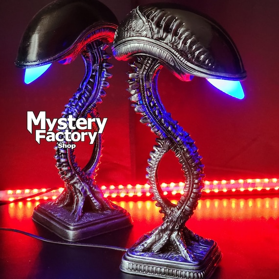 ALIEN TISCHLAMPE Giger Xenomorph Skulptur RGB LED Gruseliges Dekor Biomechanisch Etsy