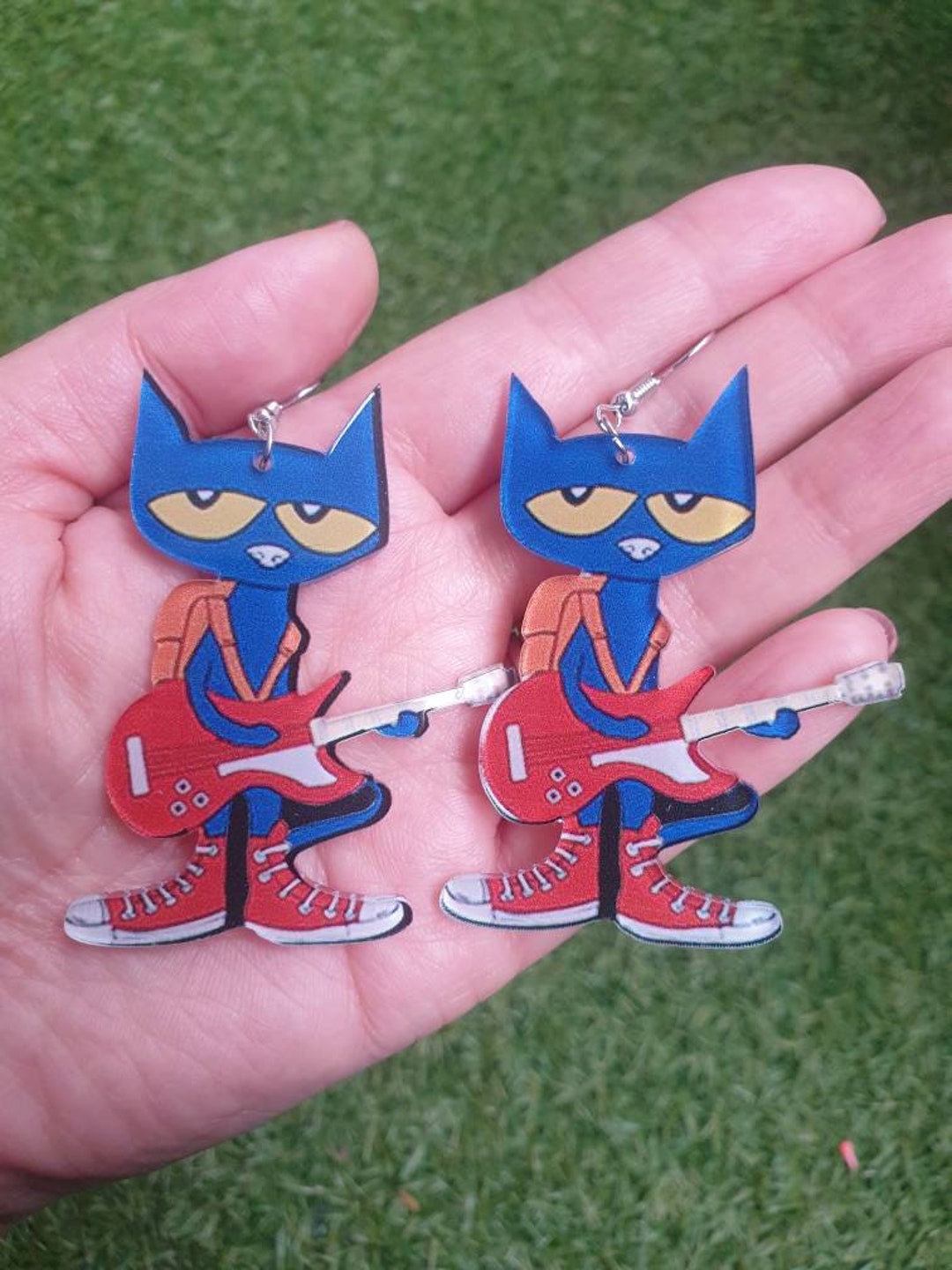 Pete the Cat Rockin in My School Shoes Earrings, Teacher Gifts, Gifts ...
