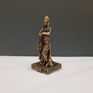 Hera Mini Statue the Queen of the Gods Ancient Greek Roman Mythology ...