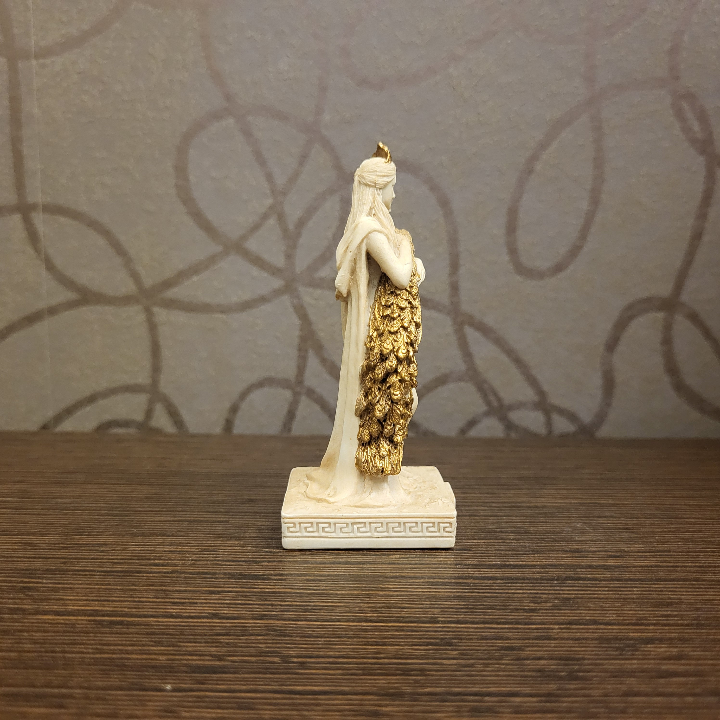 Hera Mini Statue the Queen of the Gods Ancient Greek Roman Mythology ...
