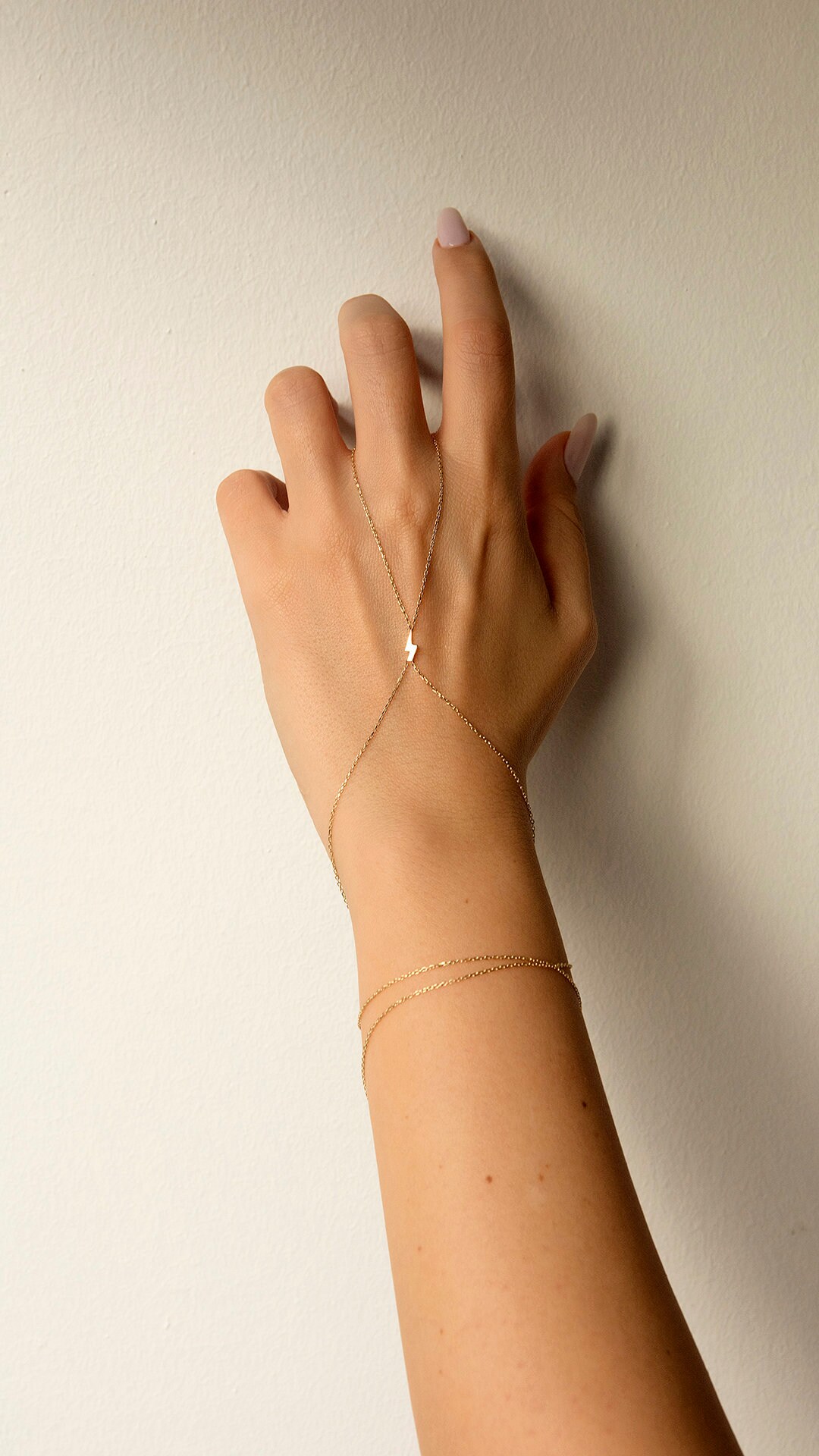 14K Solid Gold Chain Hand Bracelet, Gold Flash Model Ring Bracelet ...