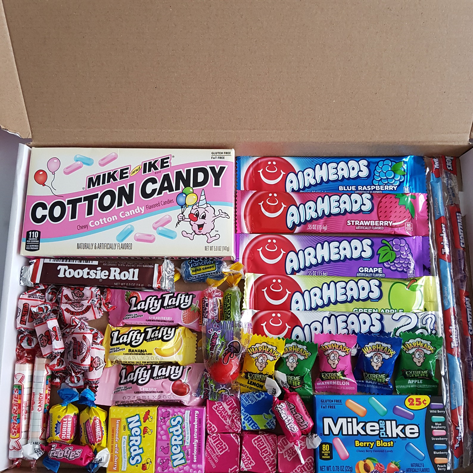 American Candy Sweets Gift Box, Laffy Taffy Wonka Nerds Airheads USA ...